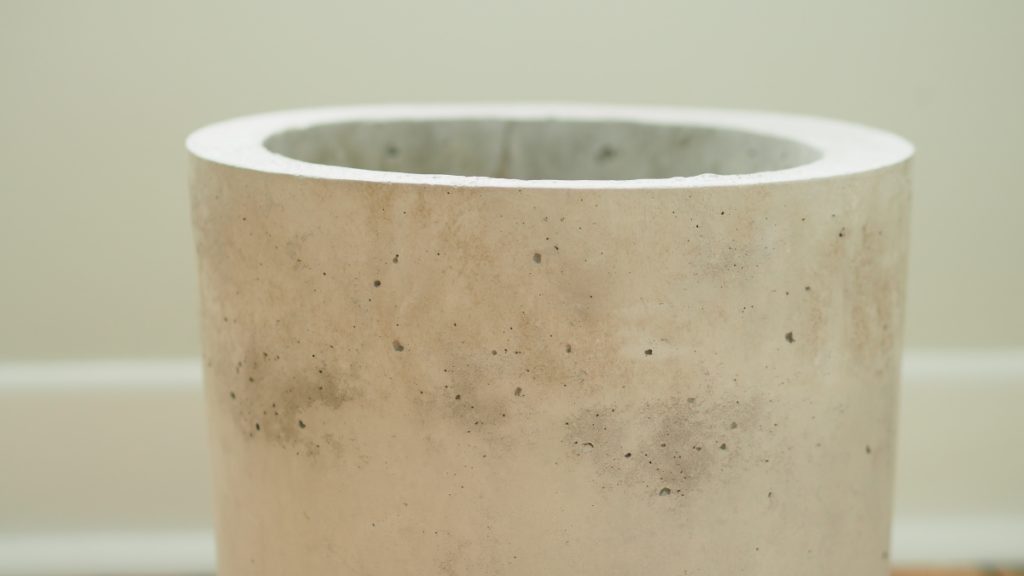 Large Round Concrete Planter – DIY Montreal