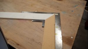 Make a picture frame with corner splines | DIY Montreal