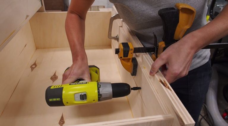 Router Cabinet – DIY Router Table Build | DIY Montreal