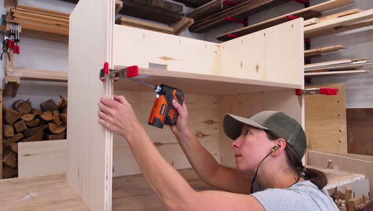 Router Cabinet – DIY Router Table Build | DIY Montreal