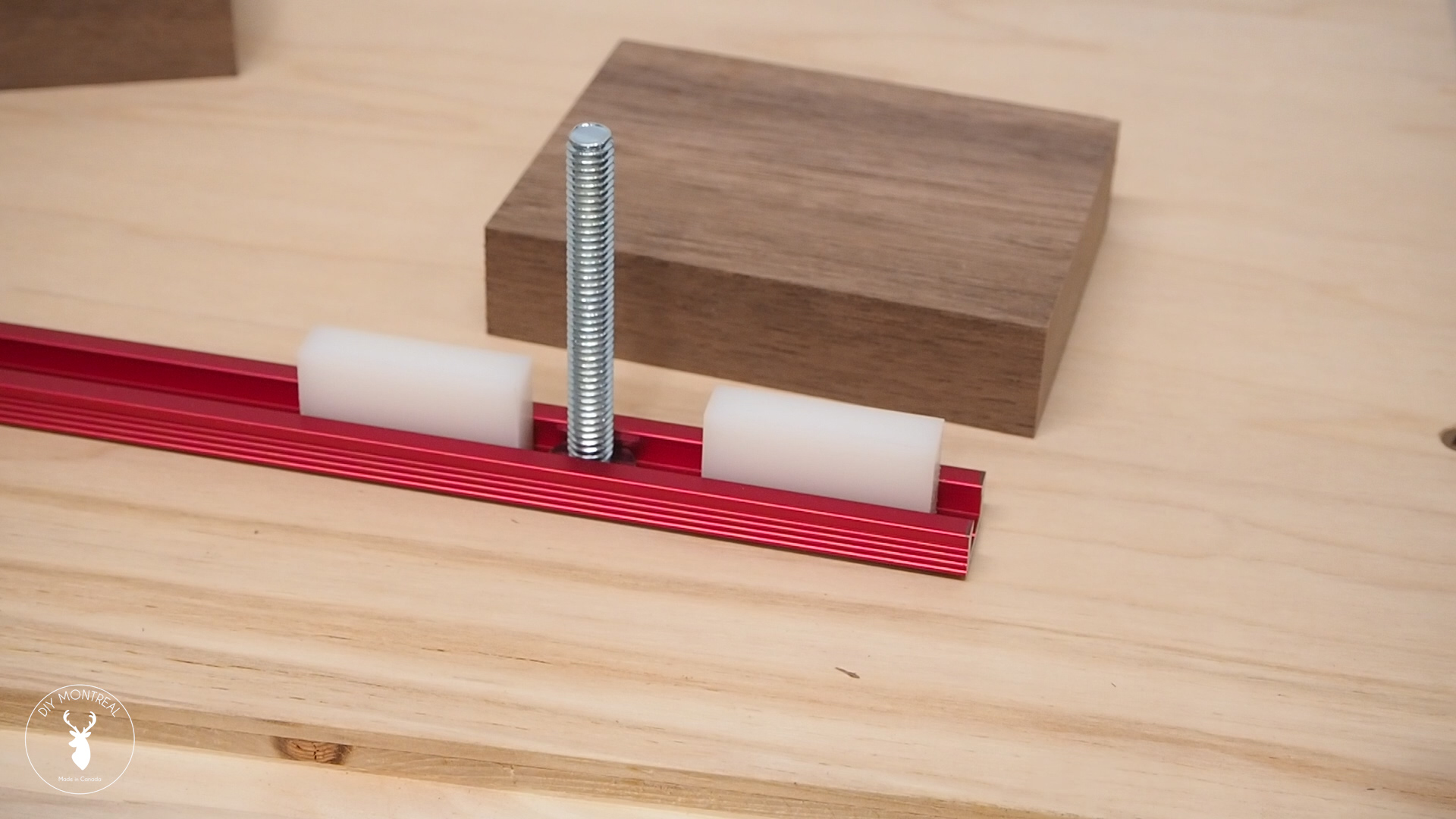 Miter Saw Station – DIY Montreal