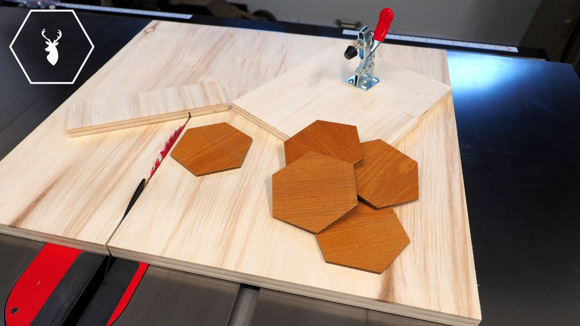 Hexagon Cutting Jig – DIY Montreal