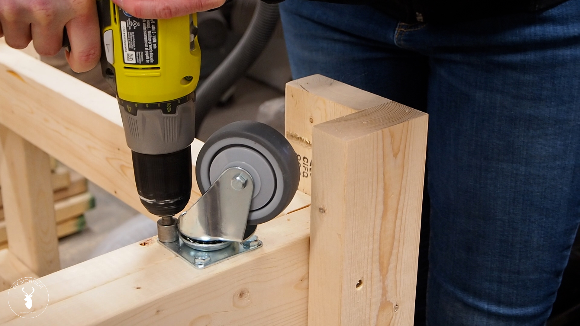 Outfeed Table / Workbench | Mobile & Leveling | DIY Montreal