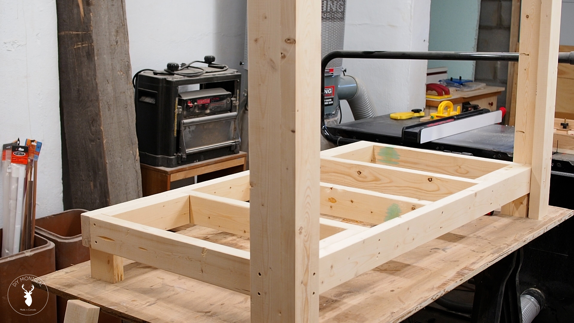 Outfeed Table / Workbench | Mobile & Leveling – DIY Montreal