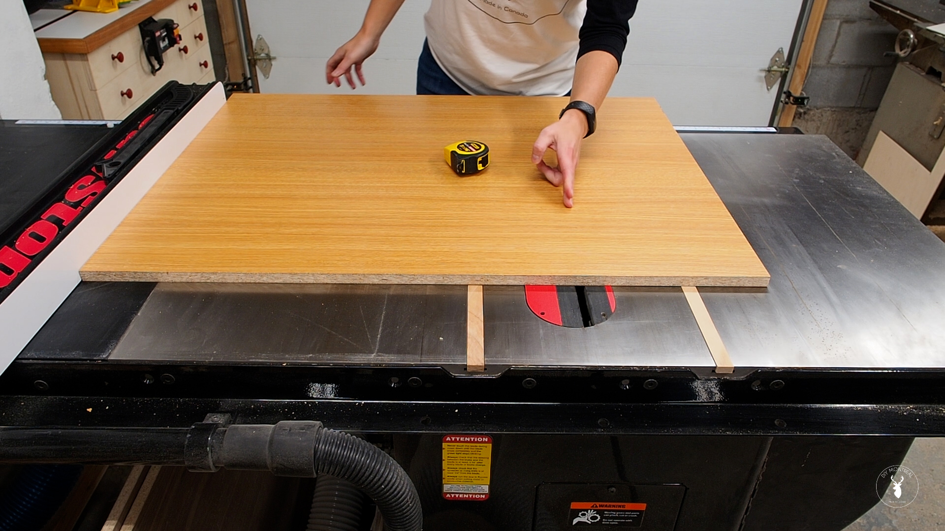 45 Degree Table Saw Sled – DIY Montreal