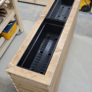 Planter Box with Hidden Storage Plans – DIY Montreal