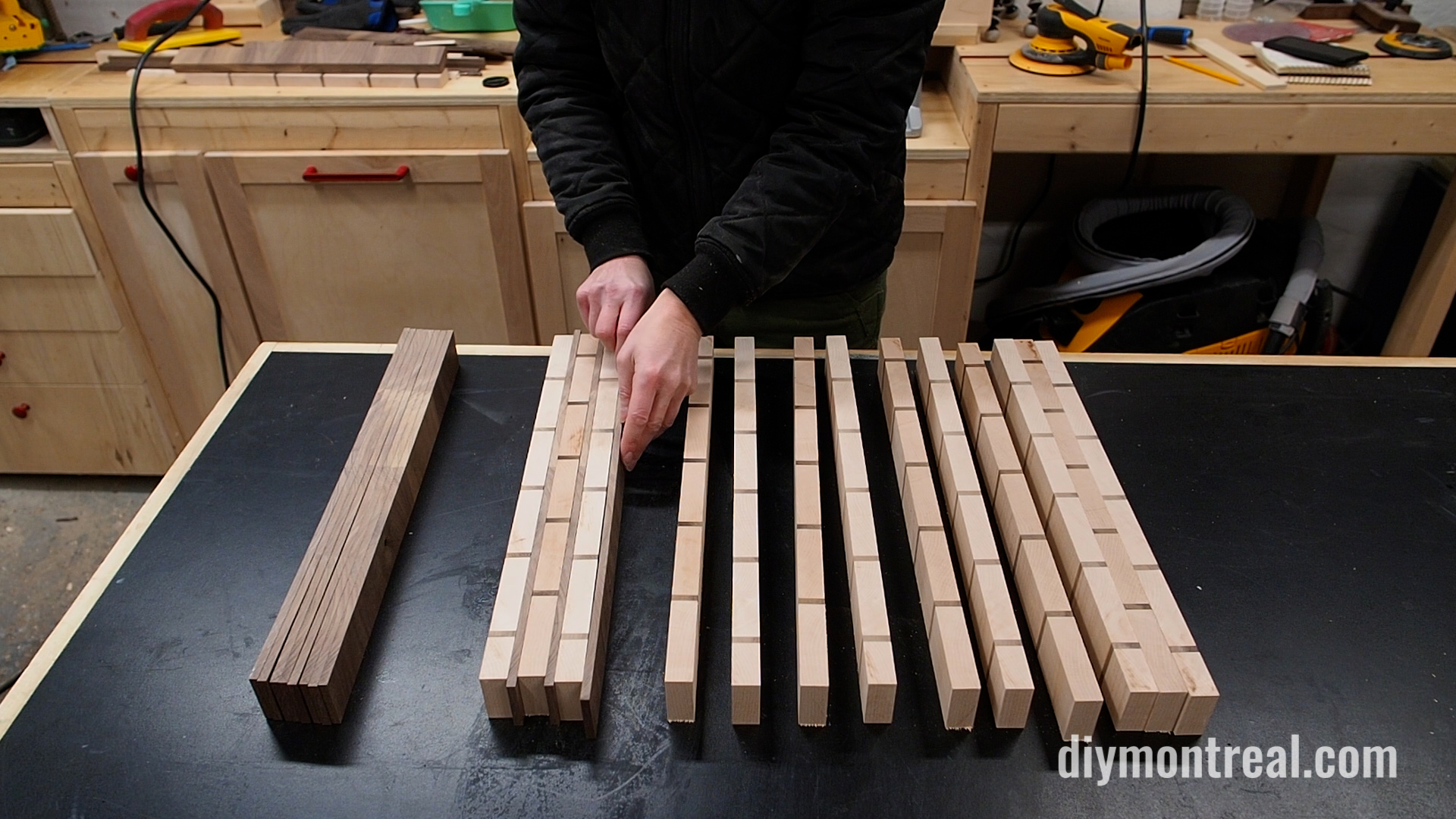 Brick Pattern End Grain Cutting Board | DIY Montreal